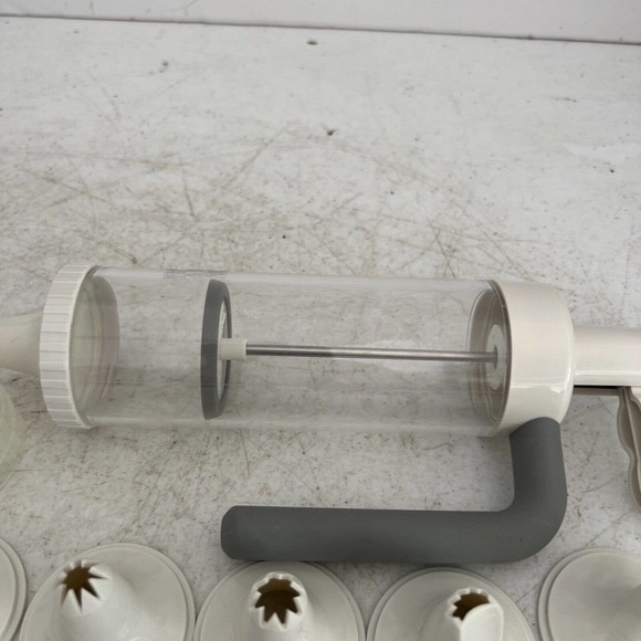 Pampered Chef | Kitchen | Pampered Chef Easy Accent Decorator 778 ...